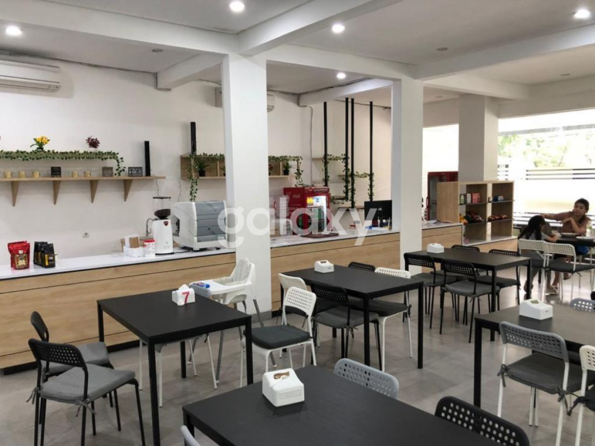 Ruang Usaha di Jl. Raya Undaan Kulon, Cocok Untuk Cafe / Resto ...